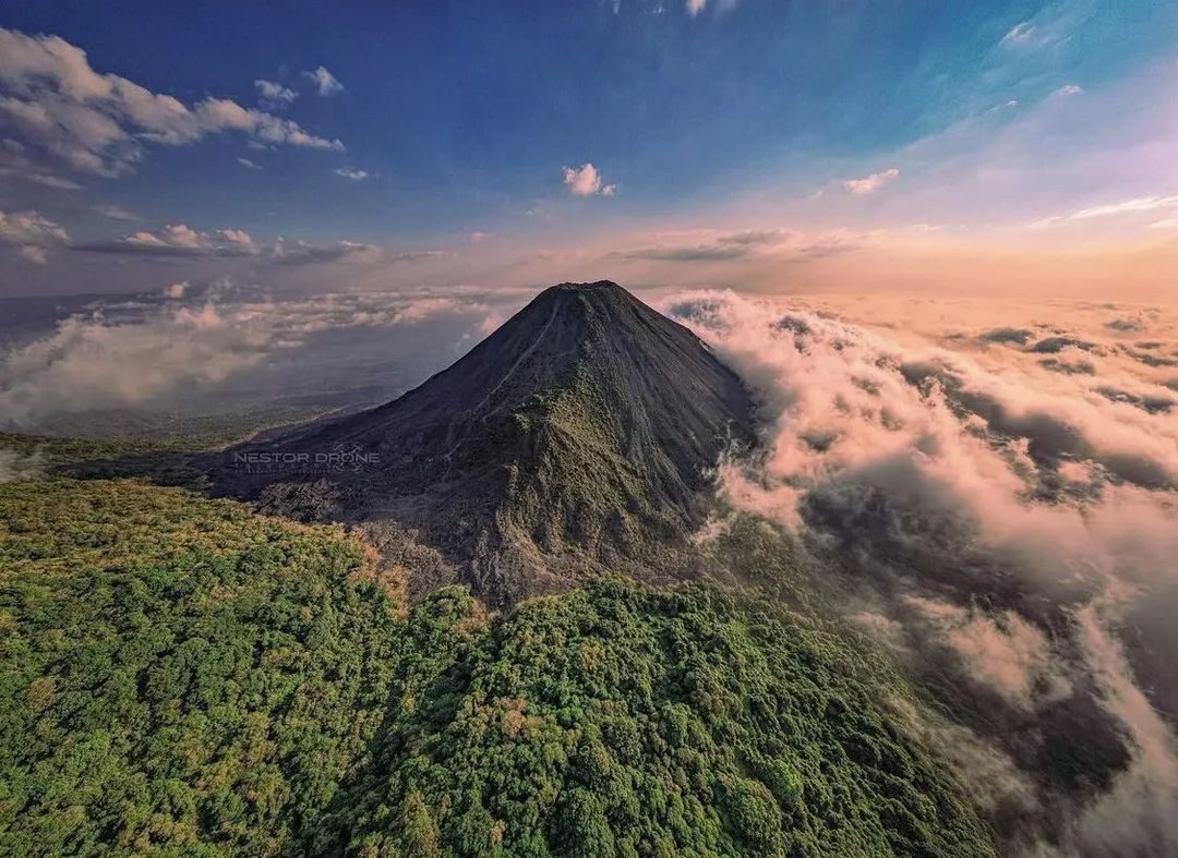 El Salvador Landmarks. Most Famous Landmarks in El Salvador
